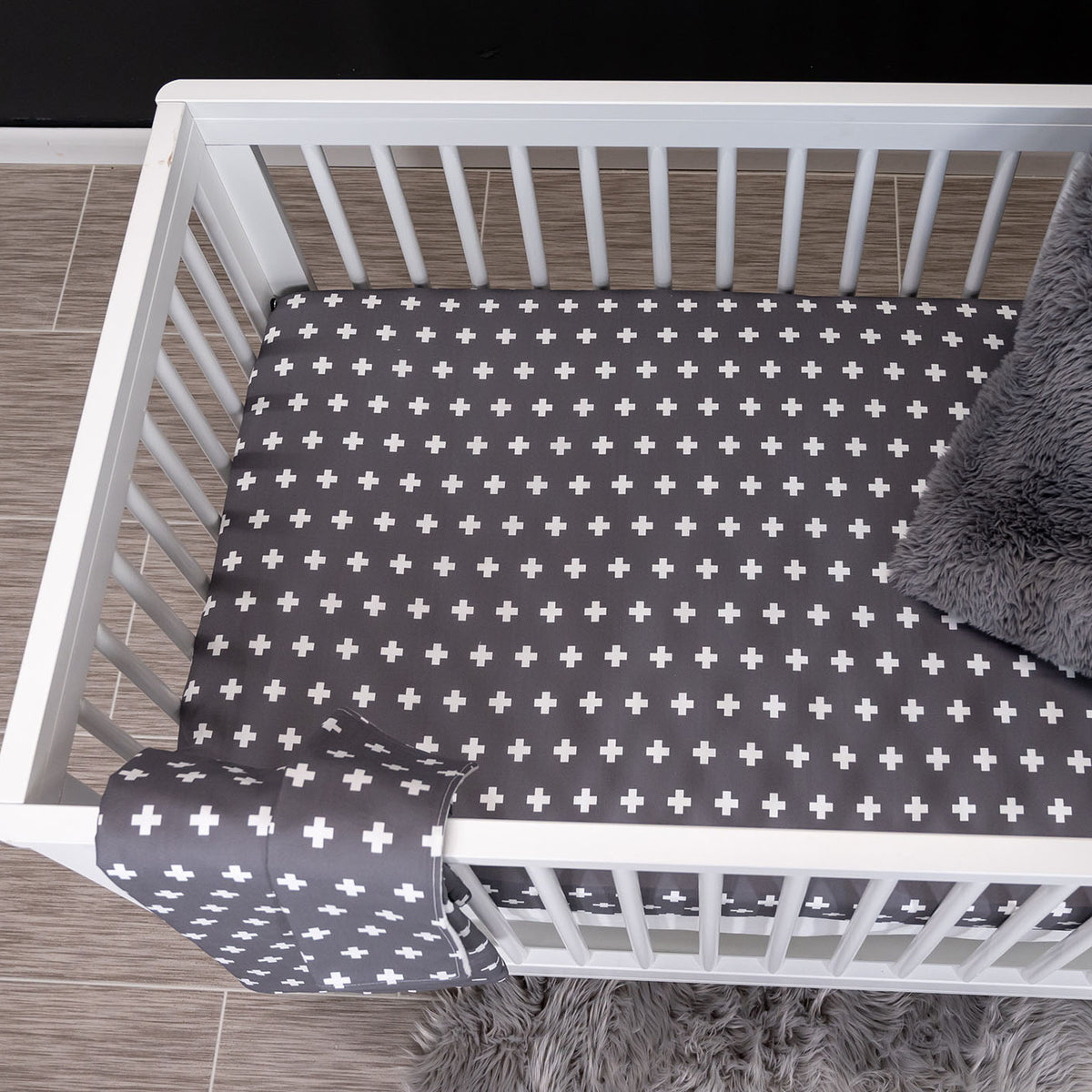 OLLI+LIME | Nils Deluxe Crib Bedding Set | Modern Gray Swiss Cross ...